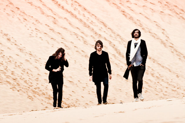 Midnight Juggernauts – Nine lives | Jubox